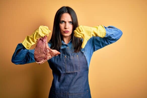 How To Know If Steak Is Bad: 10 Signs Your Steak Is Spoiled - Smokey ...